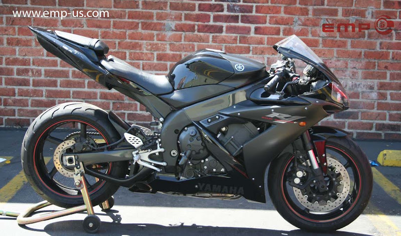 04-06 R1 Carbon Fiber Undertail Conversion | Page 2 | Yamaha R1 Forum ...